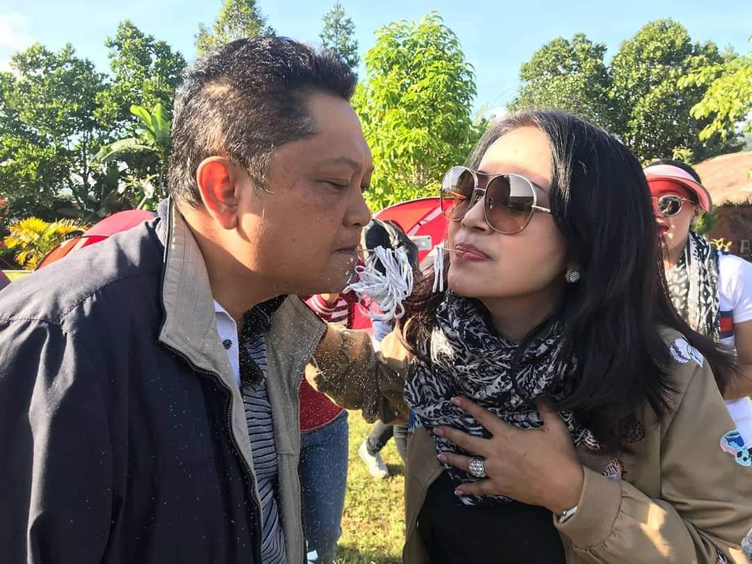 Selly Mantra Komitmen Lestarikan Bunga Lokal - Bali Politika