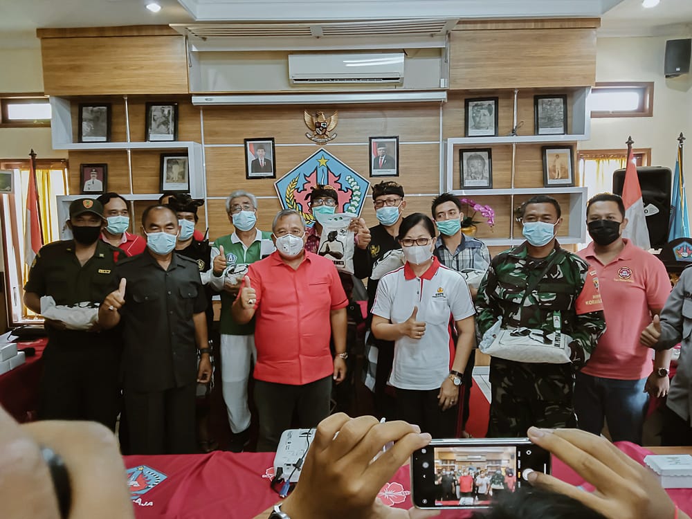 Serap Aspirasi di Sibang Kaja, Parwata Bagi 290 Paket Beras - Bali Politika